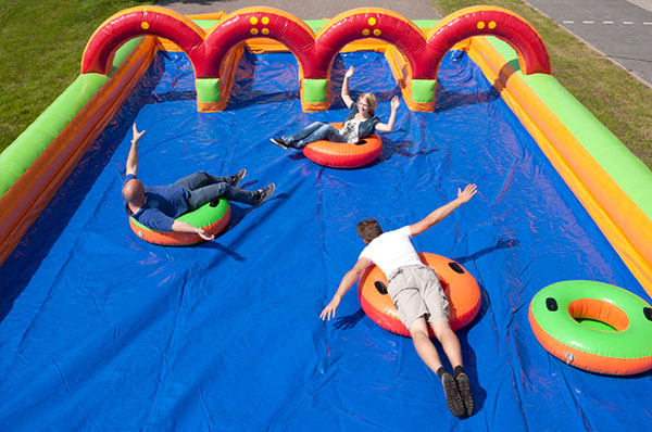 Levend Sjoelen huren | De leukste waterglijbanen | Crazy Air